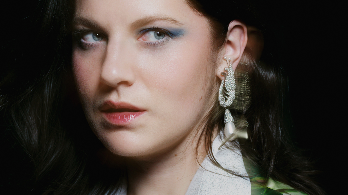 Three Reasons Why Listening To Paige Bea Is 'Worth It' - The Honey POP